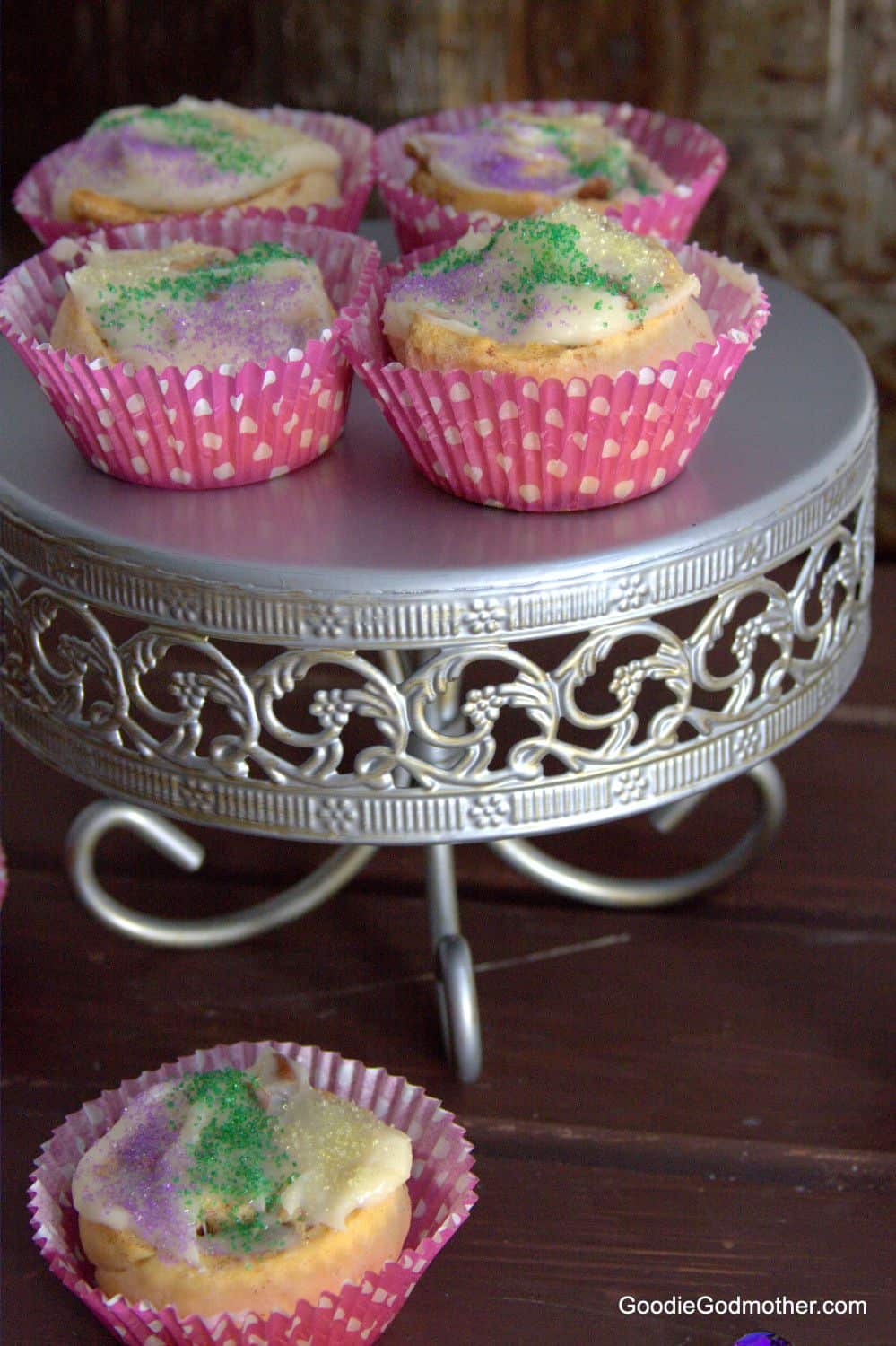 Easy King Cake "Cupcakes" - Goodie Godmother