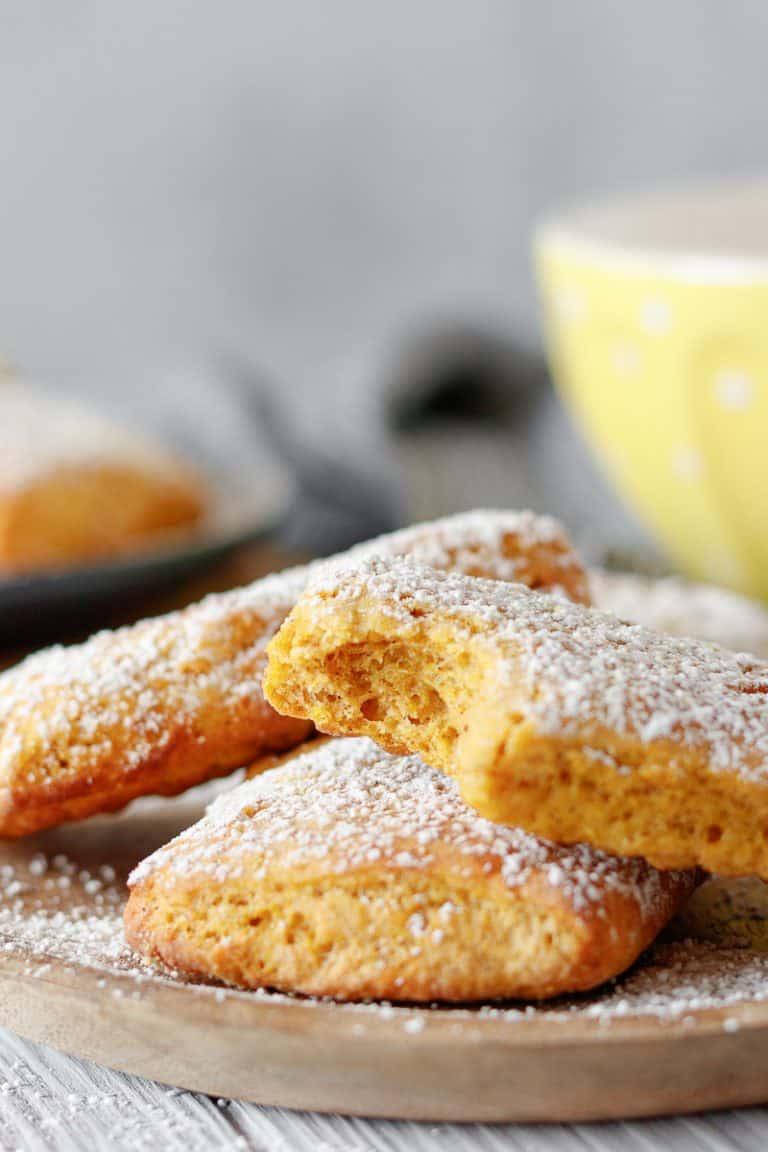Air Fryer Pumpkin Beignets {Ready in minutes and DELICIOUS!} - Goodie ...