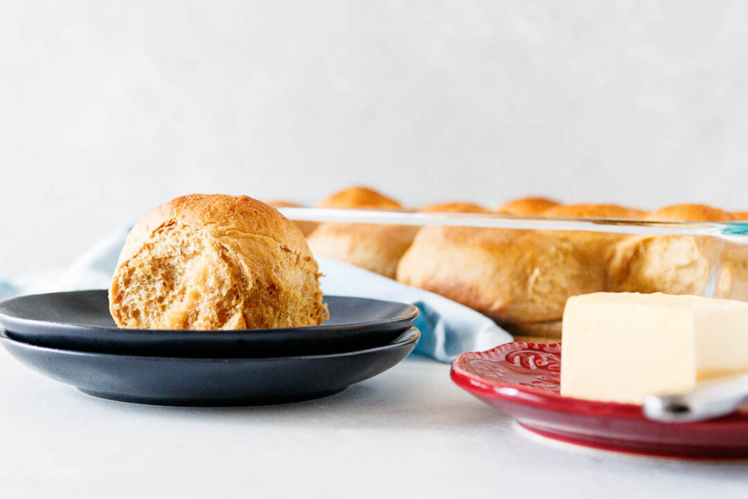 Fluffy Anadama Rolls {Anadama Bread Recipe} - Goodie Godmother